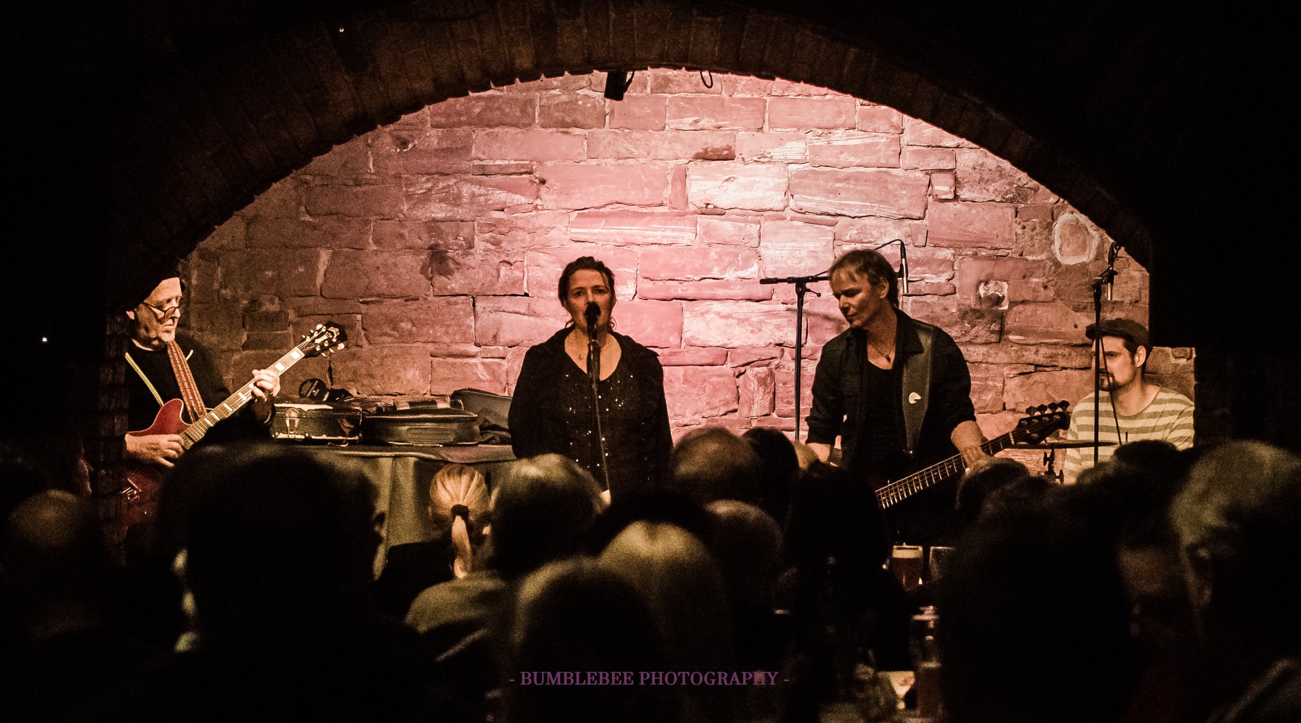 Jessica Born & Band feat. Ali Neander - radio-rebell.de